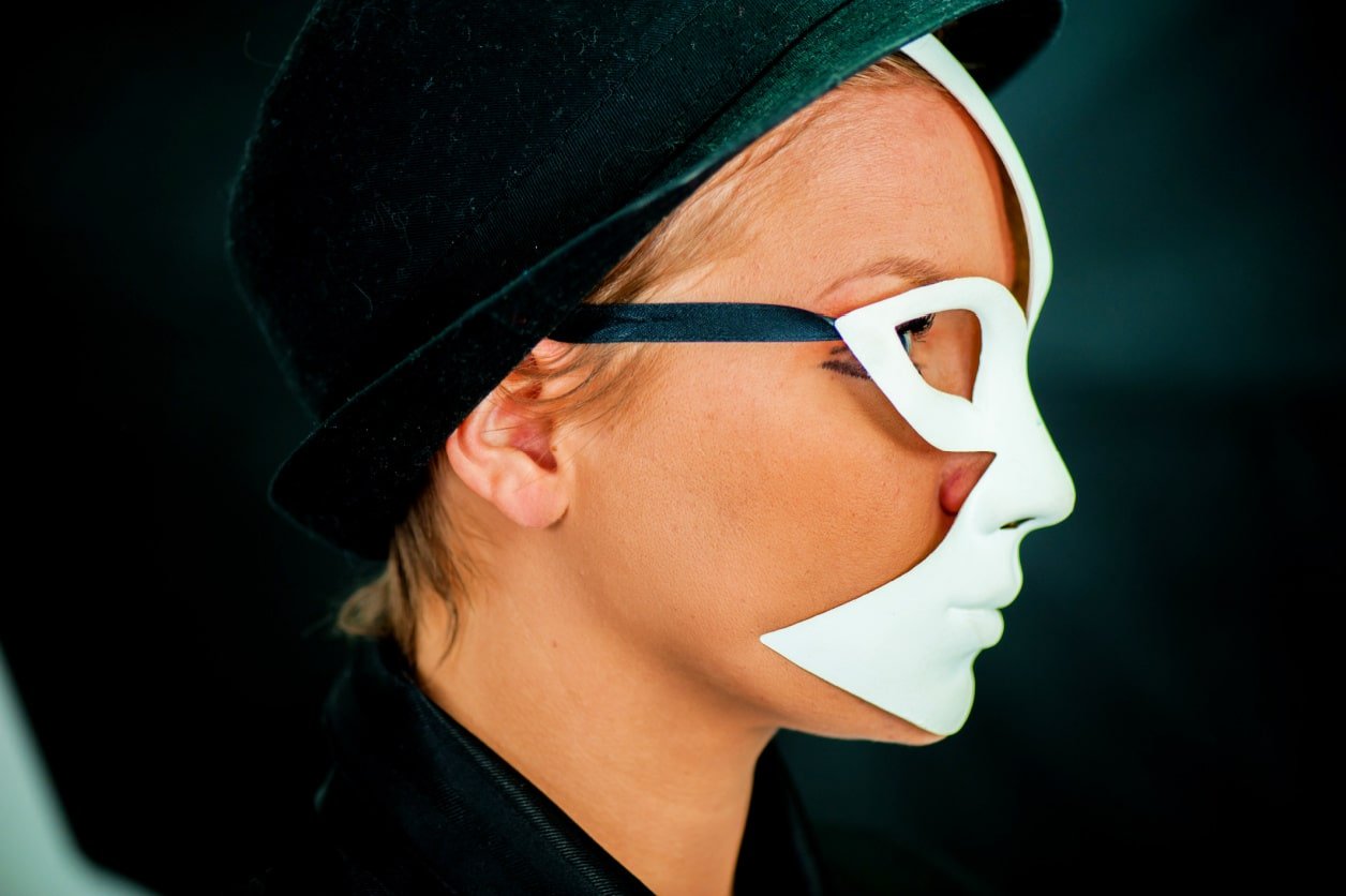 The Art Of Being Mysterious, How To Tap In To Your Mysterious Self ...